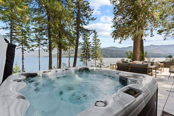 Beautiful Waterfront Cabin With A Hot Tub & Sauna - Priest Lake State Park, Coolin