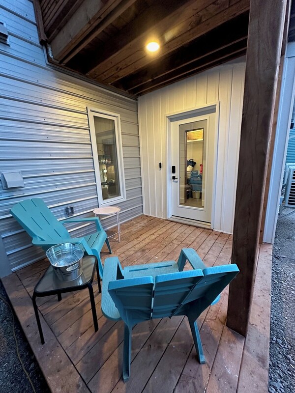 New Downtown Charlottetown Home Sleeps 5 - Charlottetown