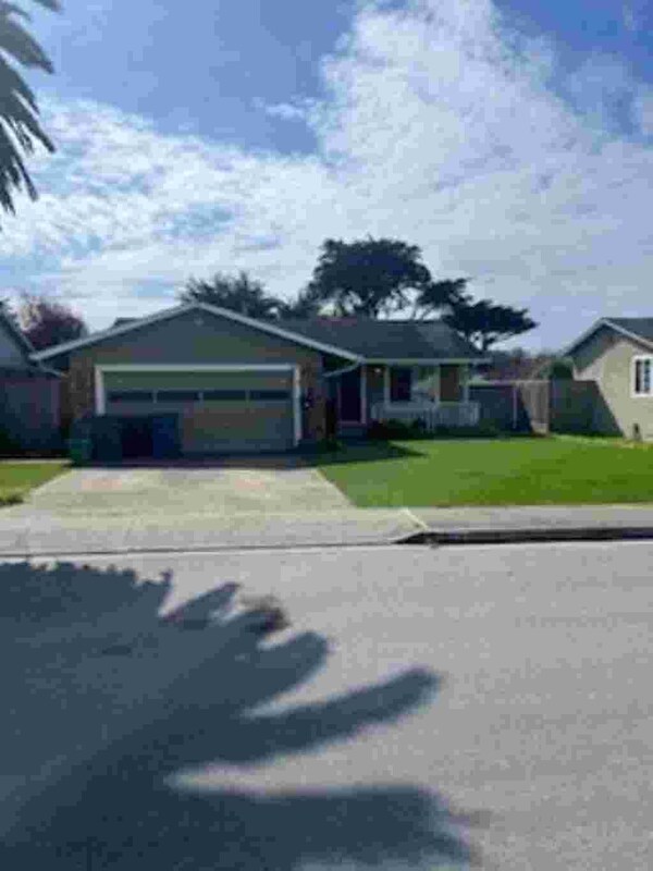 Quaint 3-bedroom House Fenced Yard Firepit, Wifi Halfmoonbay 3 Blocks From Beach - Half Moon Bay, CA