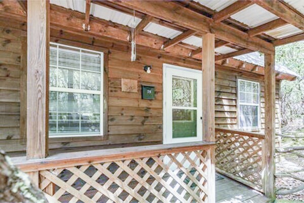 Secluded Cabin With Fire Pit And Pickleball - North Carolina