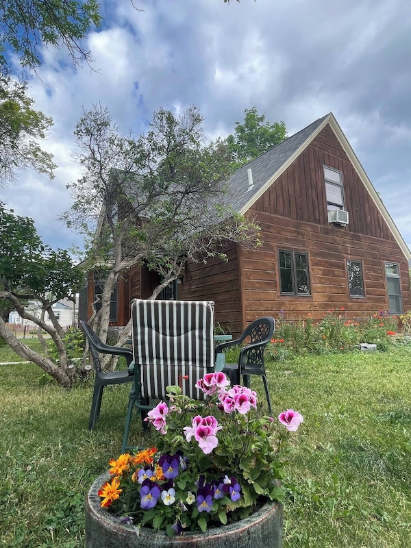 Comfy, Charming 4-bedroom Victorian Home In Central Helena - Vacation Or Work - Helena, MT