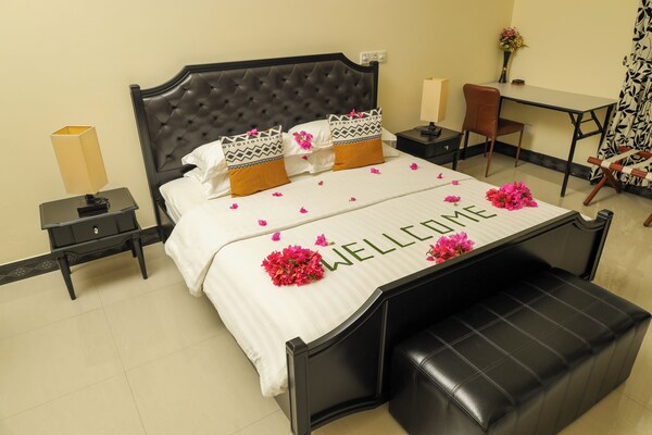 Escape To Paradise At Charming Holiday Lodge, Addu City Meedhoo In Maldives - Maldives