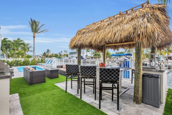 "Two For The Tide" Unique Dealguests Get Two Units For The Price Of One. - Key Colony Beach, FL