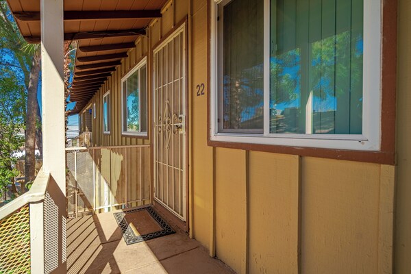 Cozy 1-bedroom Condo With A Pool Located In Downtown Wickenburg - Wickenburg, AZ