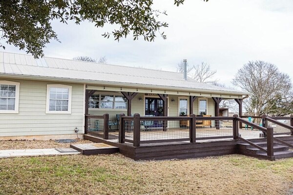 Cross Mountain Ranch House | Firepit | New Listing - Fredericksburg, TX