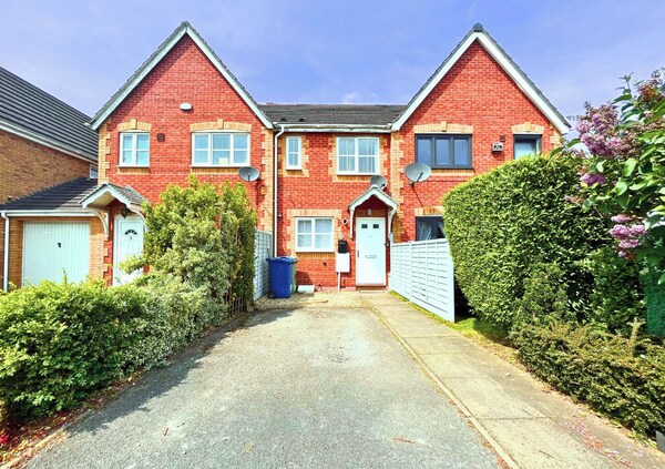 2 Bedrooms - 3 Beds - Quiet Retreat - Parking - Stafford
