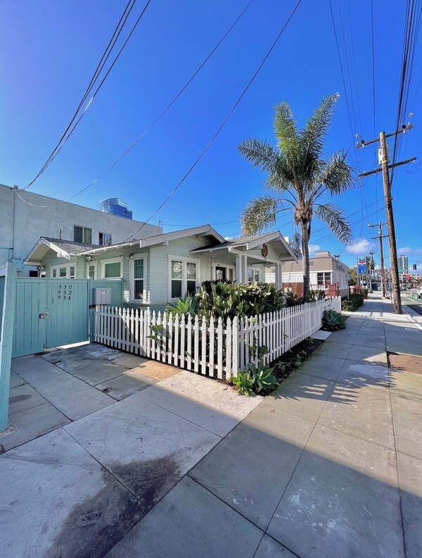 Beach Studio: Walk To Beach & Downtown Fun! - Long Beach, CA