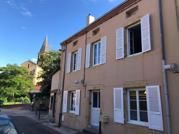 Grande Maison Au Cœur De Paray Le Monial - 14p - Charolles