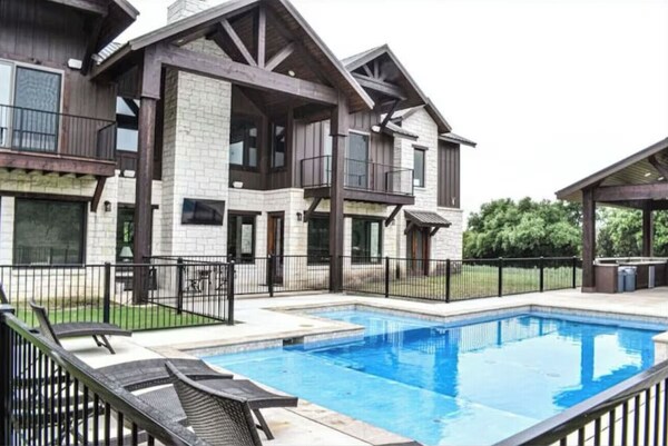 American Dream @Frio River Resorts - Concan