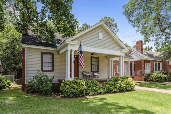 Charming Cottage Mins To Dt, Landmarks, & More! - Montgomery, AL