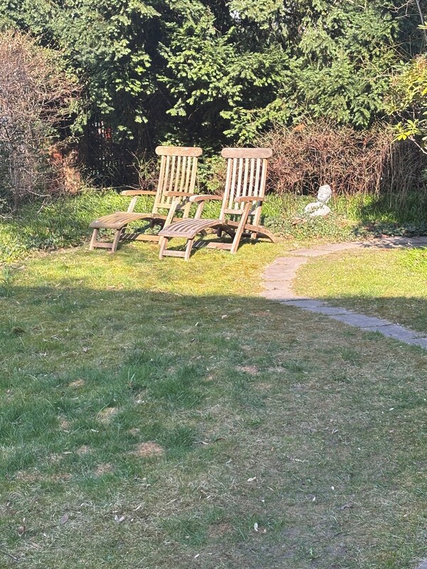 Centrally Located 160 Square Meter Apartment. Ideal For Travel Groups And Large Families - Berlín