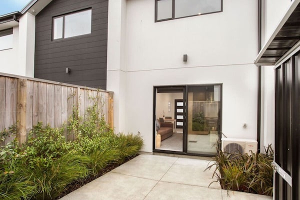 Home Away From Home Cbd Location - New Zealand