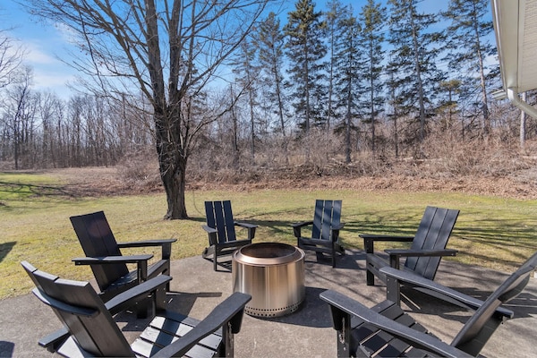 Spacious Keuka Gem: Bbq, Firepit - Penn Yan, NY