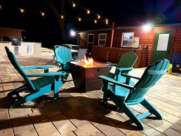Cabin Near Disney & Beach-spa, Firepit & More! 3bed+2bath - Little Big Econ State Forest, Geneva