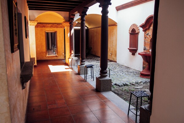 4br 4ba - Group-friendly House In Antigua W Jacuzzi, Theater, Starlink Internet - Antigua Guatemala