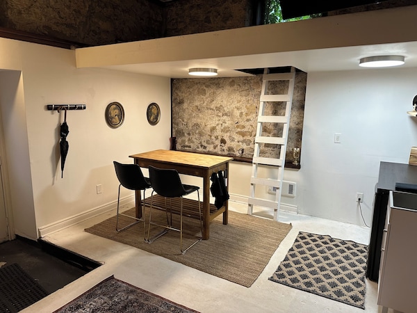 Rustic Escape - Private Suite In Downtown Elora - Fergus