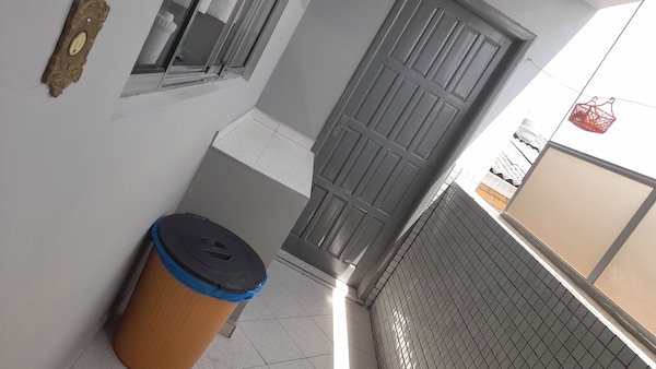 Apartamento Aconchegante. Localizaçao Central Perto De Tudo Que Voce Precisa ! - São José dos Pinhais