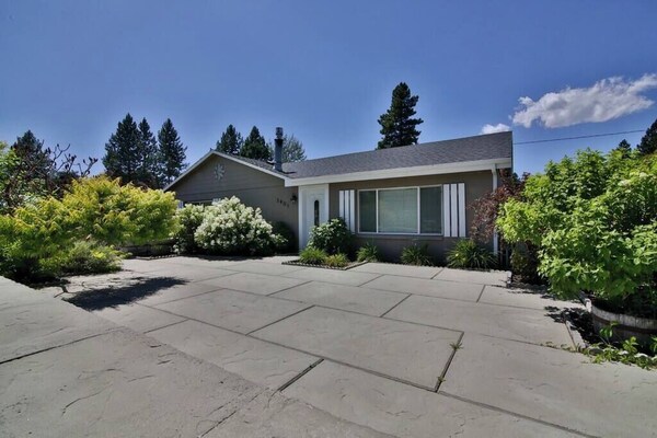 Mountain Bungalow Near Cda Attractions - Coeur d'Alene, ID