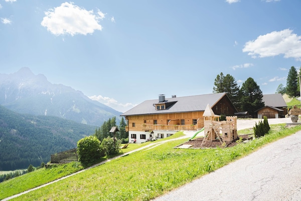 Ferienwohnung 'Wiese' Mit Bergblick, Privater Terrasse Und Wi-fi - Sillian