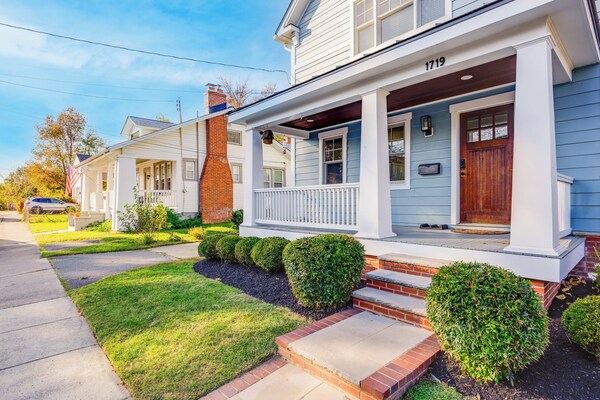 Executive 4bdr House Minutes From D.c - National Harbor, MD