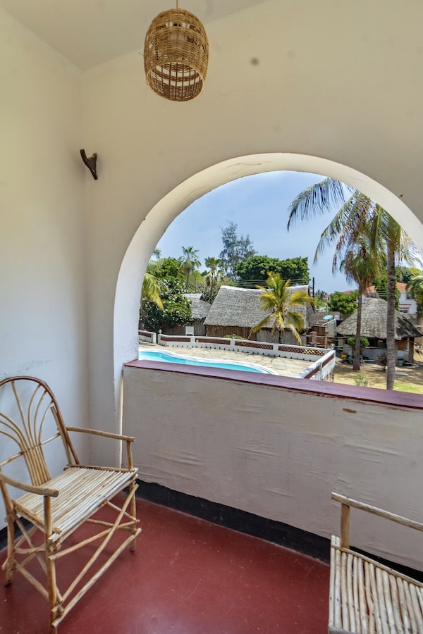 5 Br Villa All En-suite With Swimming Pool 2 Mins To The Beach In Nyali Mombasa - Mombasa