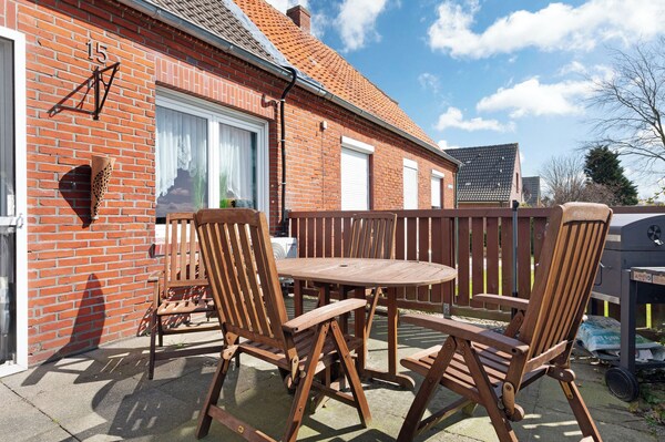 Ferienhaus 'Marilene - Familienfreundlich' Mit Privatterrasse, Wi-fi Und Klimaanlage - Greetsiel