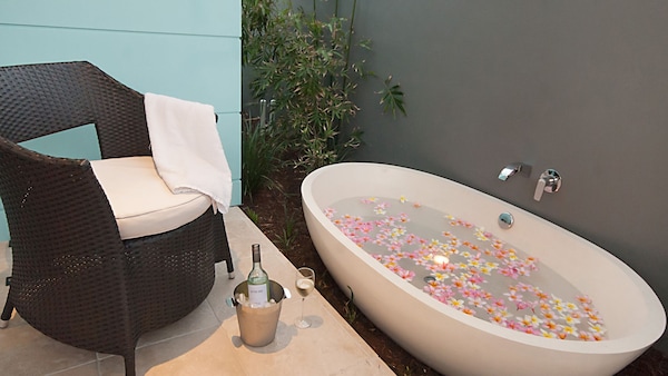 Cavvanbah | Gypsy Villa - Construction Zone - Byron Bay
