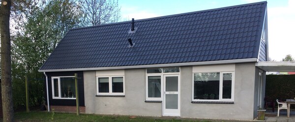 Large Holiday Bungalow For Rent Scheldeoord Baarland Zeeland 6 Persons - Zeeland