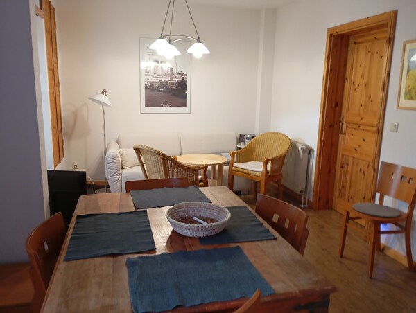 Ferienwohnung In Nationalpark- Und Hafennähe Mit Terrasse Und Stellplatz - Sassnitz