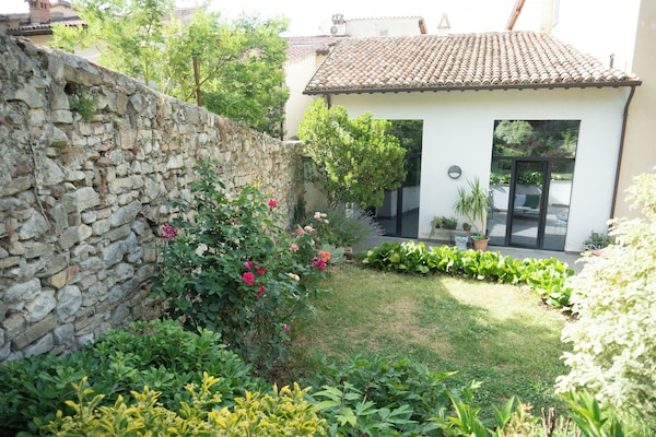 Umbria Hideout Villa Surrounded By A Green View From The Garden Through The Hill - Foligno