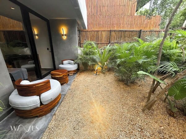 2br W/ Private Pool Near The Beach  Spacious Stay - Paradise Beach