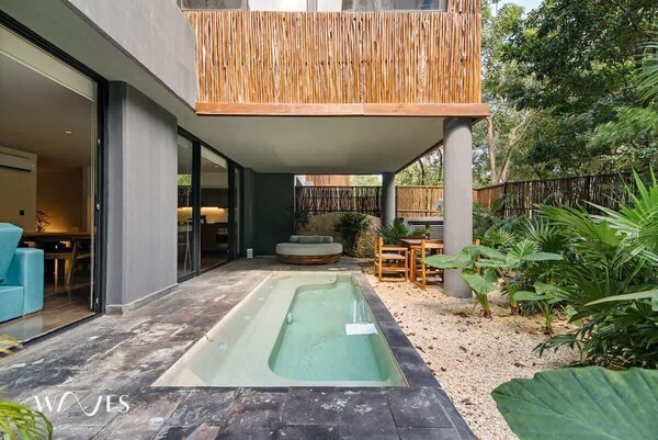 2br W/private Pool - Steps Away From The Beach - Paradise Beach