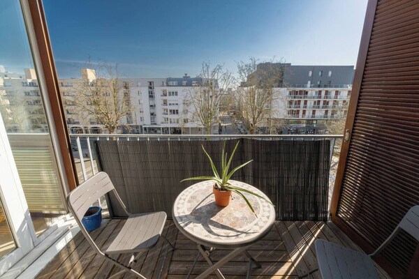 Ideal Location | Private Garage | Bright - Rennes