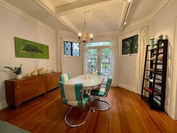 Whimsical 1-bedroom In Artist-friendly House - Birmingham
