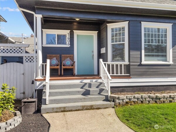 The Cushman House A: Unit A Near 6th Ave Ups Uw Ruston - Gig Harbor, WA