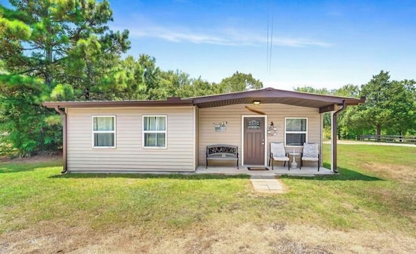 Lake Life Is Better At Angler's Retreat At Lakes Russell And Strom Thurmond! - Redbox, Calhoun Falls