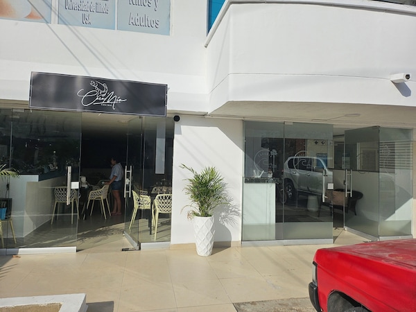 Hostel In Cartagena 10 Minutes From The Historical Center And 10 Meters From The Beach. - Cartagena