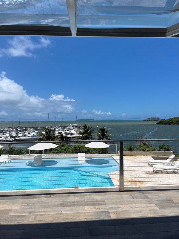 Stunning Ocean Front Villa With Pool And Power Generator. 10min Drive To Beach - Fajardo