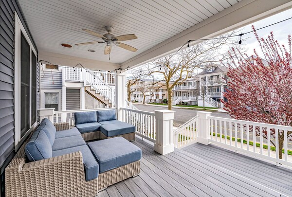 Spacious Corner 5-bedroom Condo, 6 Minute Walk To Ocean City's Beach! - Ocean City, NJ
