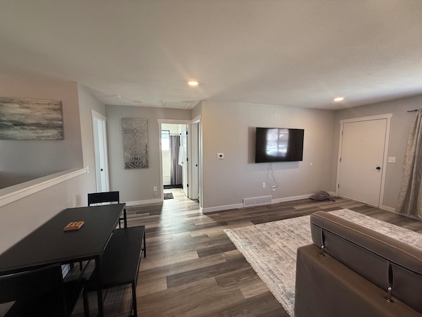 Family Friendly Home Just 15 Minutes From The Events Center, Airport, & Downtown - Casper, WY