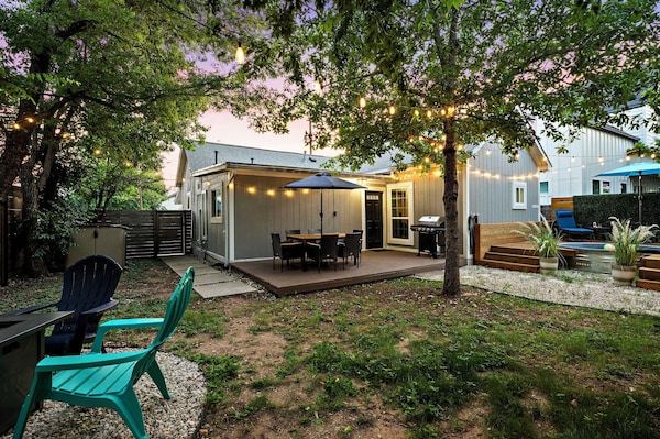 Cloud 9 Bungalow - Cowboy Pool & East Downtown - Austin, TX