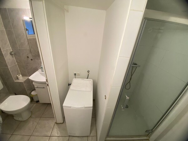 Johannisstraße 1 W1 - 2 Bedrooms 2 Bathrooms And Parking Space - Neumünster