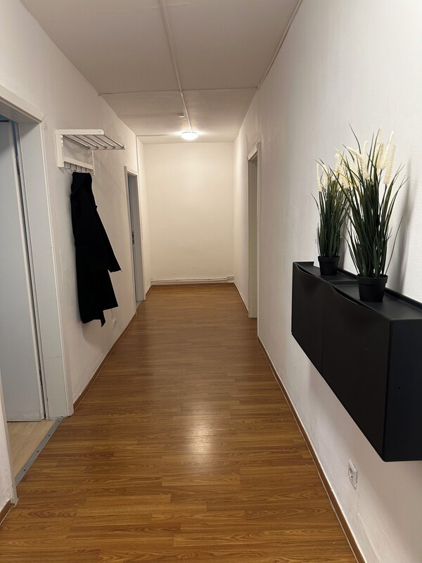 Johannisstraße 1 W4 - 3 Bedrooms With Parking Space - Neumünster