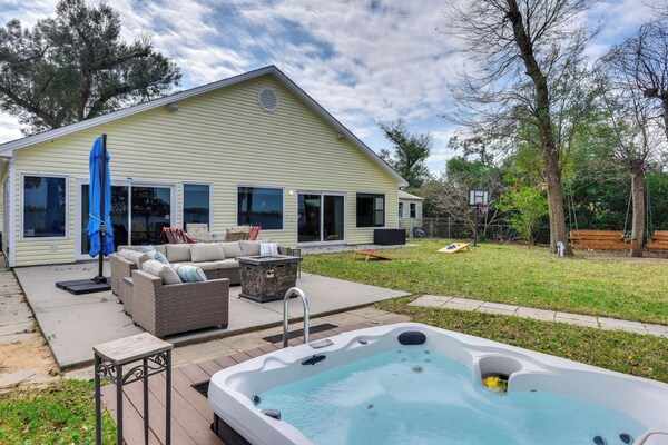 Hot Tub & Boat Dock: Getaway On Deerpoint Lake! - Panama City