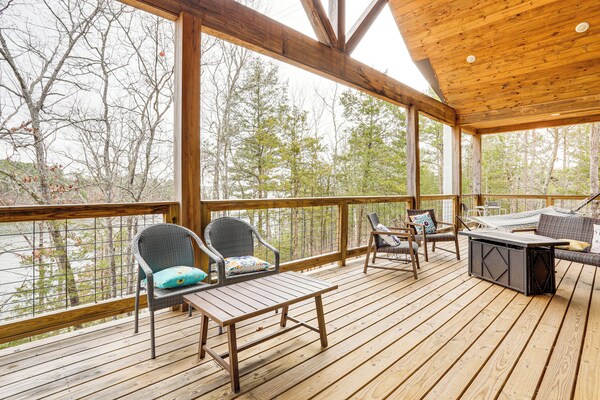 Lake Views & Golf Access At Secluded Drasco Lodge - West Front Street, AR