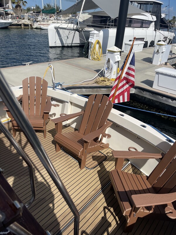 2 Bedrooms, 1 Bath-42' Hatteras In Key West - Florida
