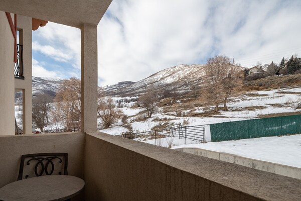 Family Vacation~heated In/out Pool, Nearby Skiiing Villa 2041-2 - Heber City, UT