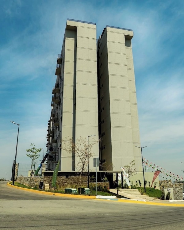 Apartment With Pool And Terrace - Miguel Hidalgo y Costilla Guadalajara Airport (GDL)