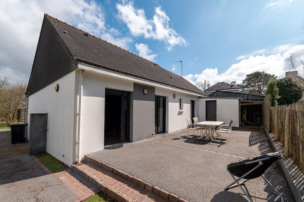 Maison De Vacances 'La Maison De Toulbadeu' Avec Terrasse Et Jardin Privé - Auray