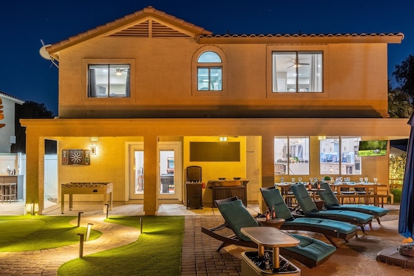 6br Wonder W/ Heated Pool/ Hot Tub/ Game Room - Avondale, AZ